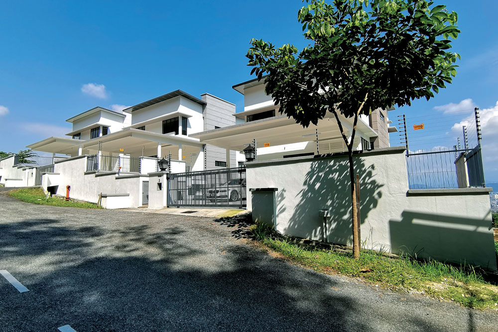 Nemtek Electric Fence Products | Electric Fencing